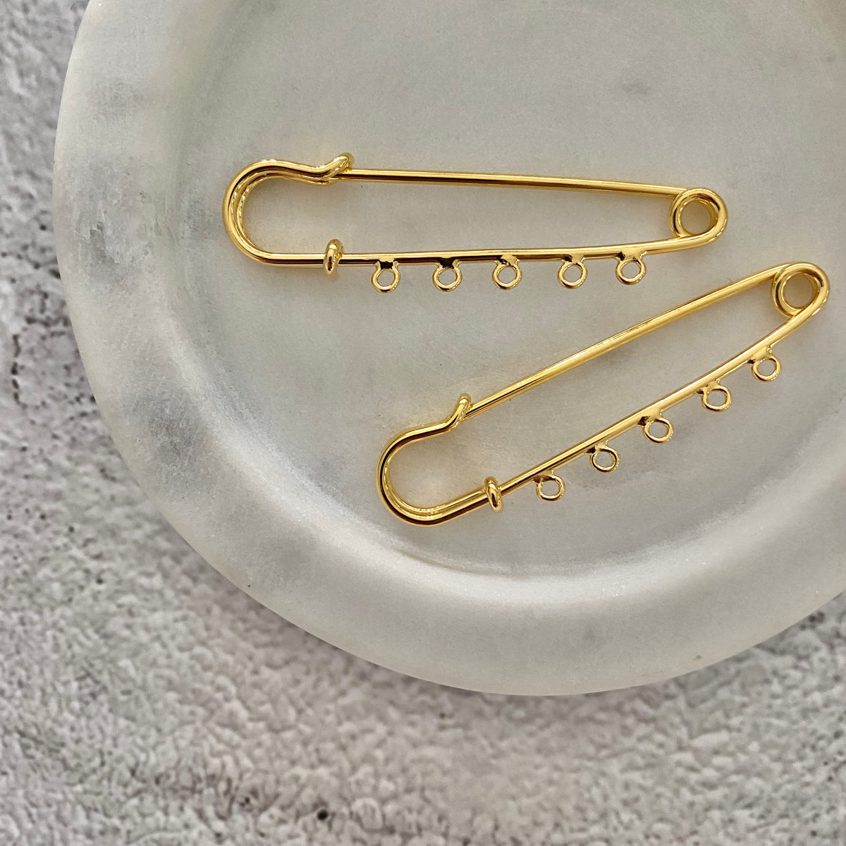 5 Loop Simple Pin – Luxe Keepsake Co